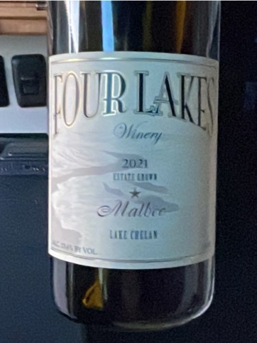 Four lakes Malbec | Vivino US