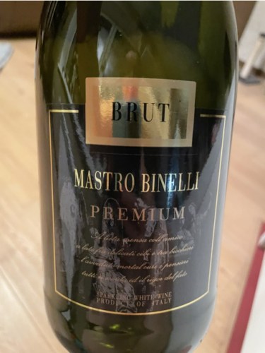 Mastro Binelli Premium Brut | Vivino US