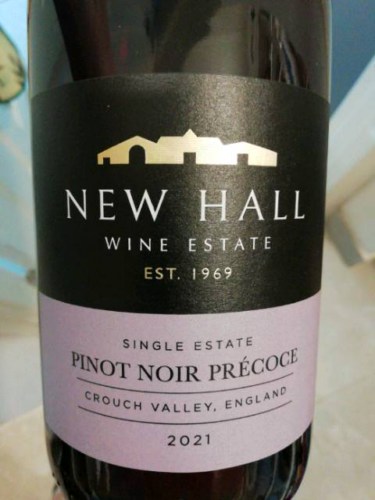 New Hall Vineyards Pinot Noir Précoce | Vivino US