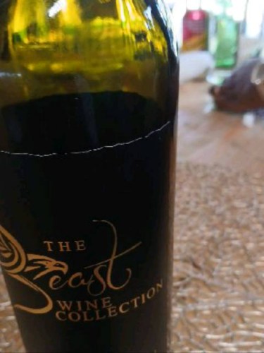 The Beast Wine Collection Shiraz - Cabernet Sauvignon | Vivino US