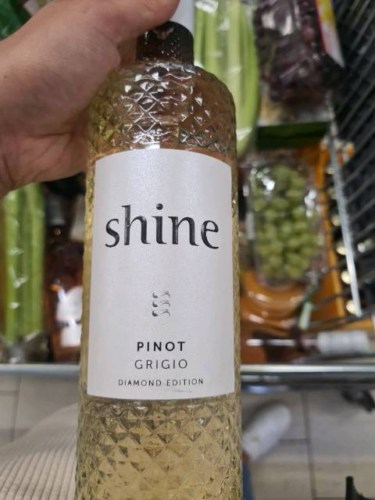 Allure Shine Pinot Grigio | Vivino US