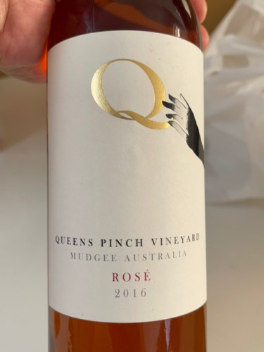 Queens Pinch Rosé | Vivino US