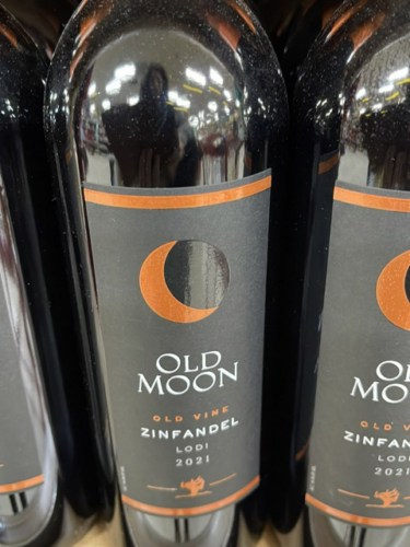 2021 Trader Moon Old Moon Old Vine Zinfandel | Vivino US