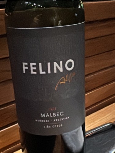 2021 Viña Cobos Felino Alfa Malbec | Vivino US