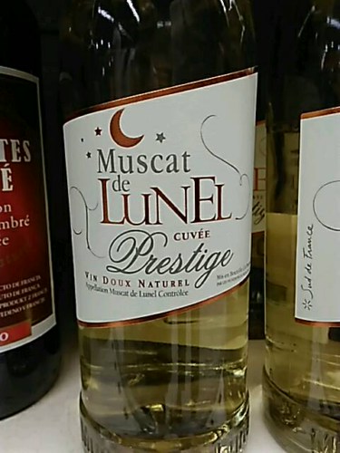 Les Vignerons de Muscat de Lunel Cuvée Prestige Vin Doux Naturel ...