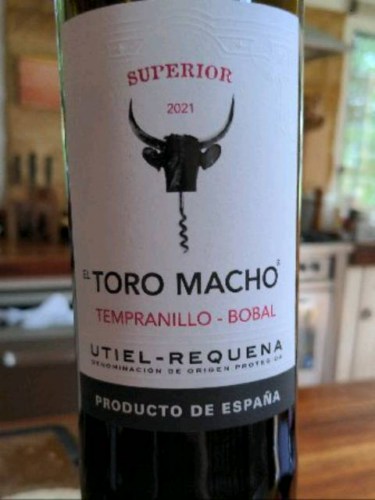El Toro Macho Superior Tempranillo - Bobal | Vivino English