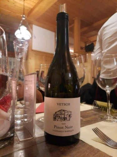 Vetsch Pinot Noir | Vivino US