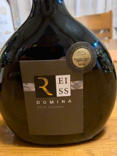 Reiss Domina Trocken | Vivino US