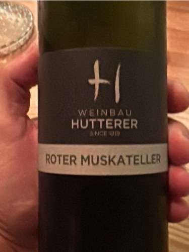 Weinbau Hutterer Roter Muskateller | Vivino US