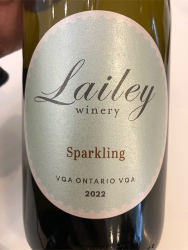 Lailey Sparkling | Vivino US