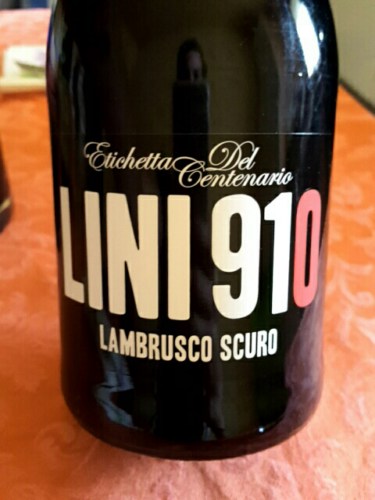 Lini 910 Etichetta del Centenario Lambrusco Scuro | Vivino US