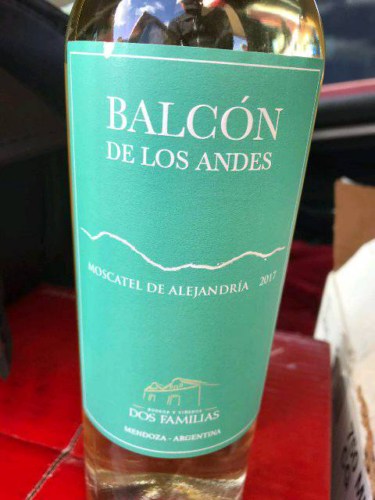 Bodega dos Familias Balcón de Los Andes Moscatel de Alejandría | Vivino US