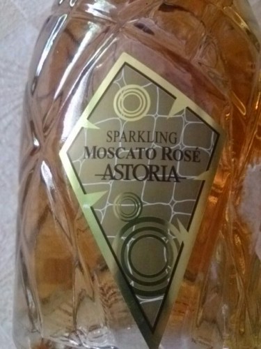 Astoria Sparkling Moscato Rosé | Vivino 日本