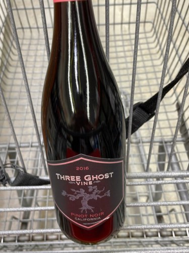 2016 Three Ghost Vine Pinot Noir | Vivino US