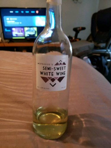 Sprague Vineyards Semi-Sweet White | Vivino US
