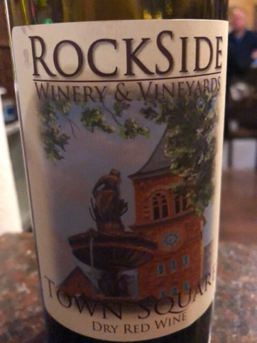 Rockside Town Square Dry Red | Vivino US