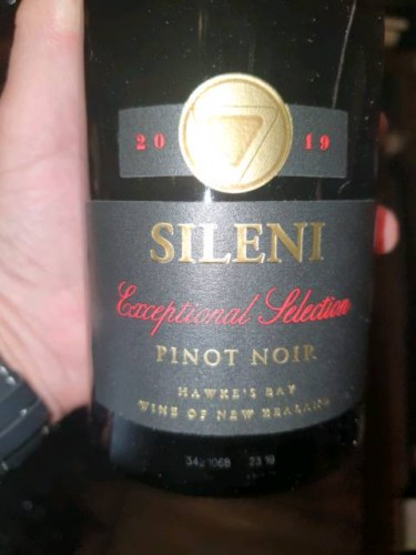 Sileni Estates Exceptional Selection Pinot Noir | Vivino US