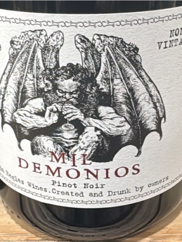 Sin Reglas Wines Mil Demonios Pinot Noir | Vivino Português (Brasil)