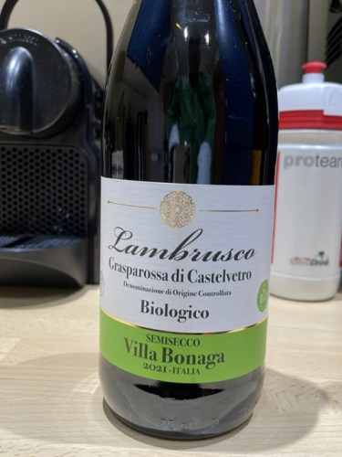 Villa Bonaga Lambrusco Grasparossa di Castelvetro Semisecco | Vivino US