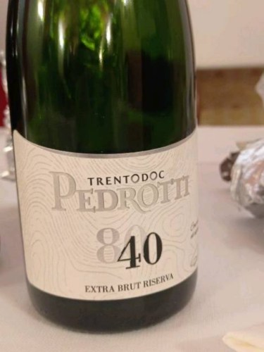 Pedrotti 8040 Extra Brut Riserva | Vivino English