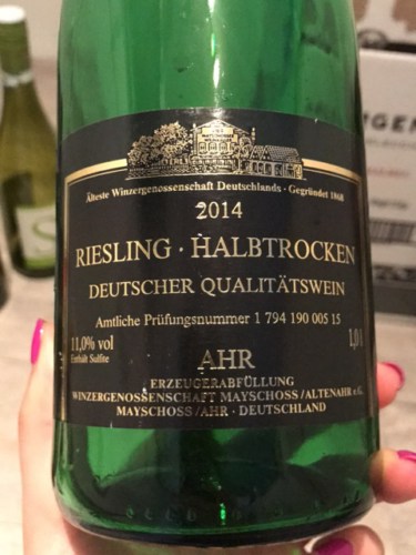 Winzergenossenschaft Mayschoss-Altenahr Riesling Halbtrocken | Vivino US
