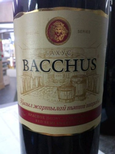 Bacchus (Бахус) Полусладкое Красное (Semi Sweet Red) | Vivino US