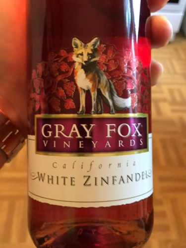 Gray Fox White Zinfandel | Vivino US