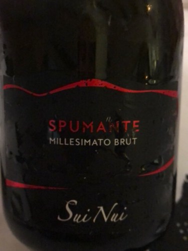 Sui Nui Valdobbiadene Millesimato | Vivino Australia