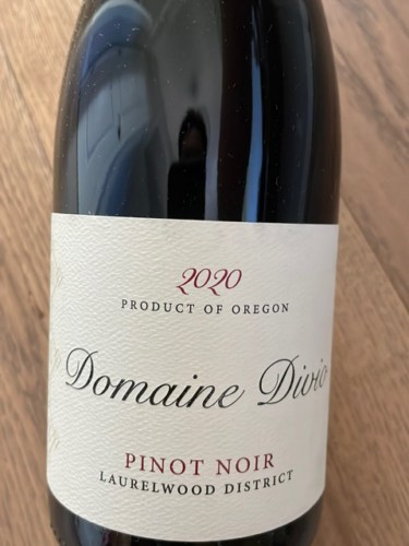 Domaine Divio Pinot Noir | Vivino US