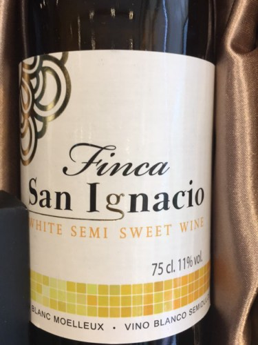 Finca San Ignacio White Semi Sweet | Vivino US