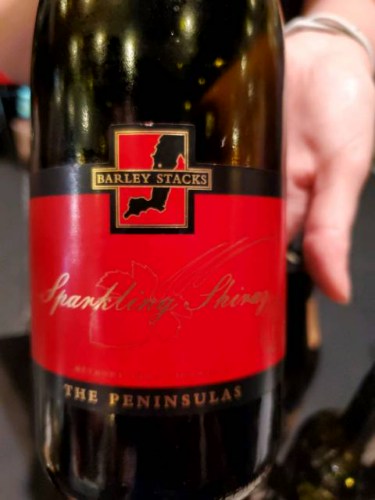 Barley Stacks Sparkling Shiraz | Vivino US