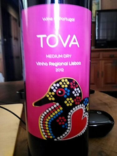 Tova Medium Dry Vinho Regional Lisboa | Vivino US