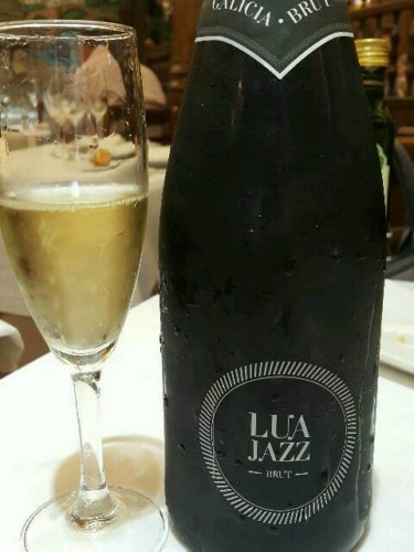 Viña Costeira Lúa Jazz Brut | Vivino English