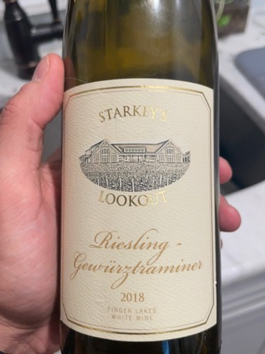 Starkey's Lookout Riesling - Gewürztraminer | Vivino US