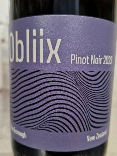 Obliix Pinot Noir | Vivino US