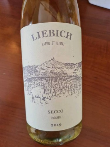 Weingut Liebich Secco Trocken | Vivino US