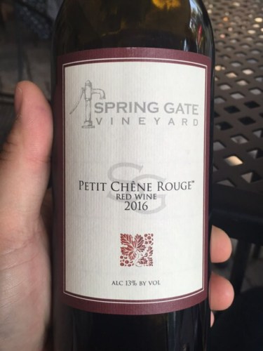Spring Gate Petit Chêne Rouge | Vivino US