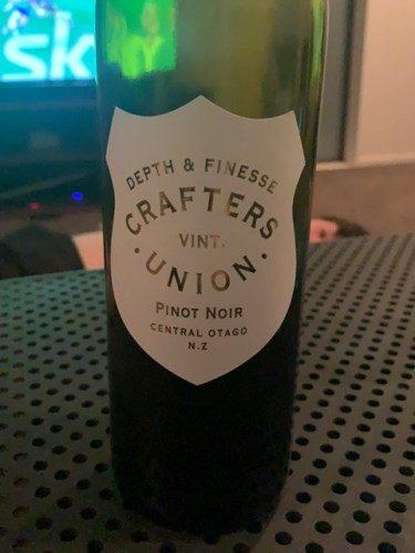 Crafters Union Pinot Noir | Vivino English