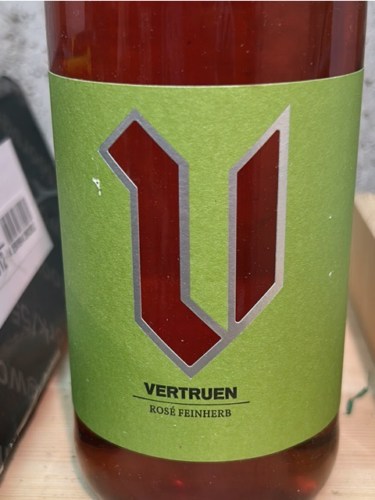 Vertruen Rosé Feinherb | Vivino English