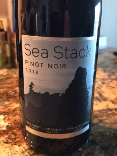 2016 Sea Stack Pinot Noir | Vivino US
