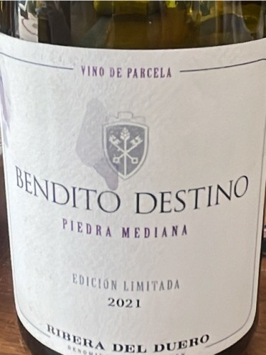 Bendito Destino Piedra Mediana | Vivino English