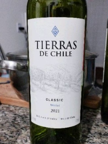 Tierras de Chile Classic Merlot | Vivino US