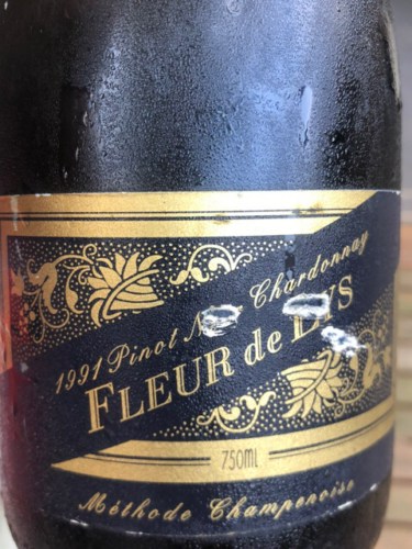Fleur de Lys Pinot Noir - Chardonnay | Vivino US