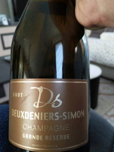 Deuxdeniers-Simon Champagne Grande Réserve Brut | Vivino US