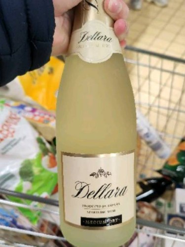 Juan Ramon Dellara Medium Dry | Vivino US