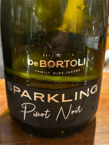 De Bortoli Sparkling Pinot Noir | Vivino US