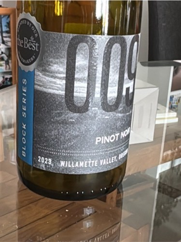 Morrisons 009 Block Series Pinot Noir | Vivino English