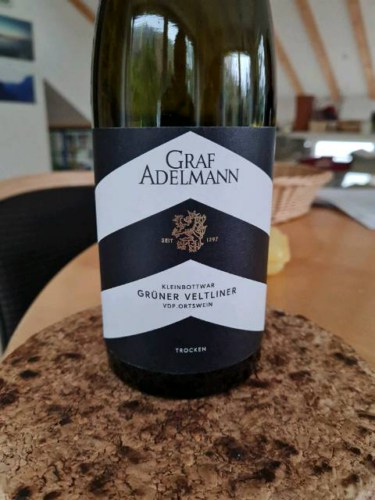 Graf Adelmann Grüner Veltliner Trocken | Vivino English