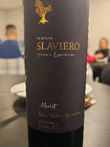 Familia Slaviero Merlot | Vivino US