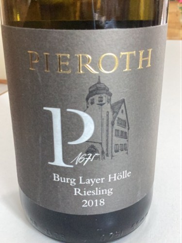 Pieroth Burg Layer Hölle Riesling | Vivino 日本